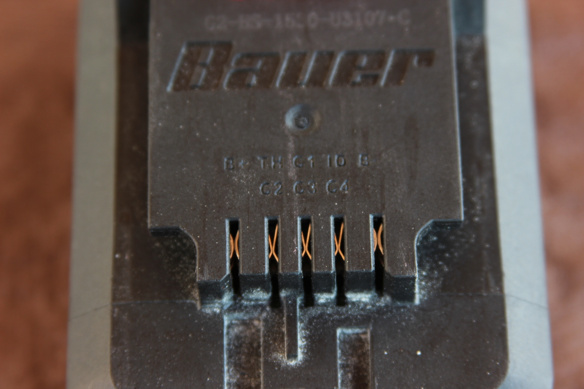 Bauer 20V Power Tools Battery Interface